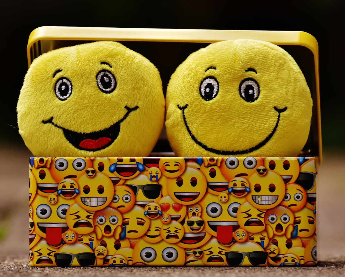 Humor, logic, and belief